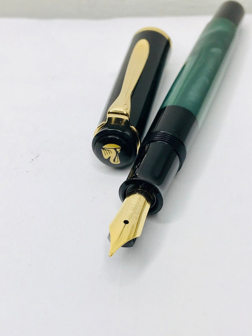 Pelikan Classic M200 Marbled Green Fountain Pen | Applebee Pens